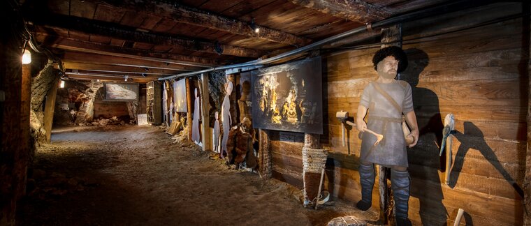 7000 years of salt history, high above the rooftops of Hallstatt
